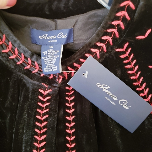 Anna Cai | Tops | Anna Cai Black Velour Floral Jacket | Poshmark